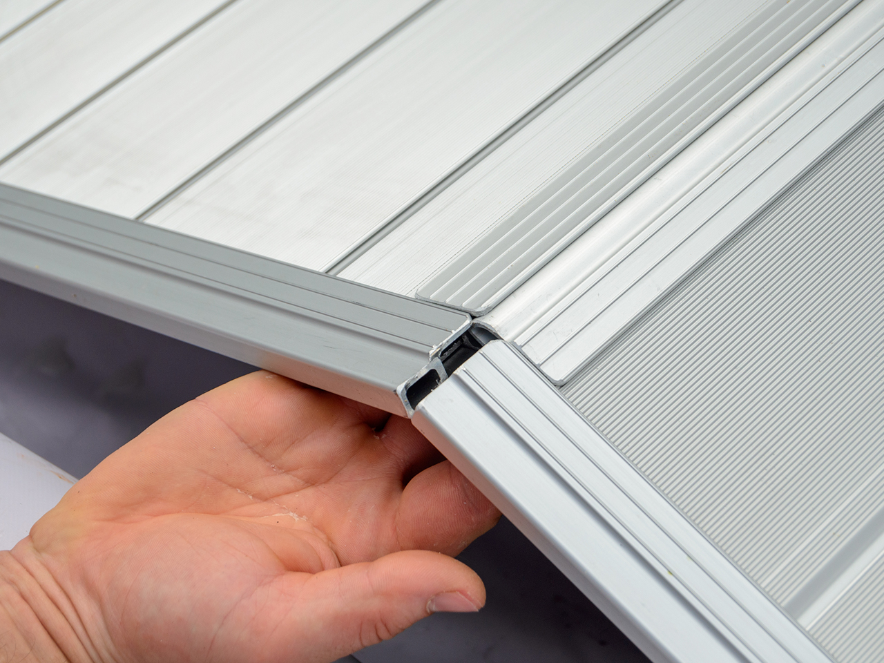 How to assemble a PVC boat with the hard floorboard – Kolibri